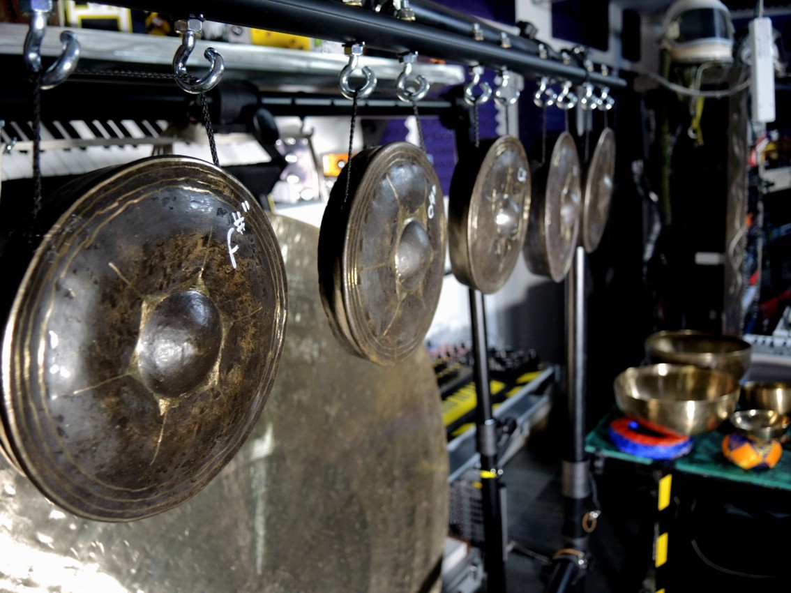 Tuned Thai Gongs | Bernd-Michael Land
